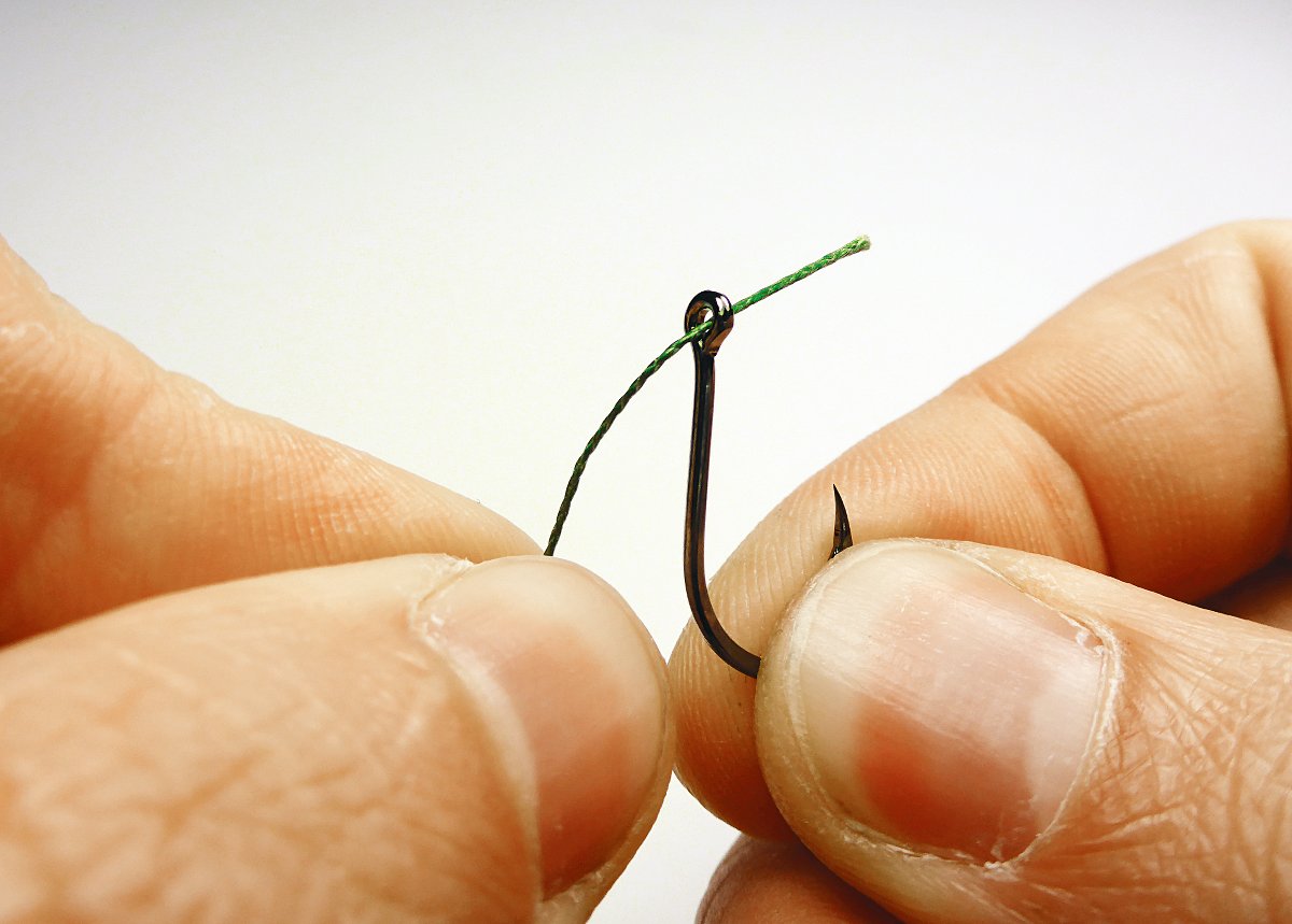 Angelknoten binden: Die wichtigsten Knoten für Angler - BLINKER