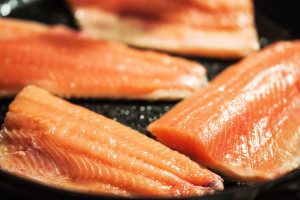 Goldforelle: Der besondere Schatz im Forellensee - BLINKER