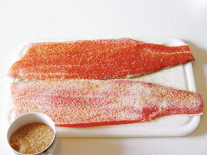 Lachs beizen leicht gemacht: So gelingt es auf jeden Fall! - BLINKER