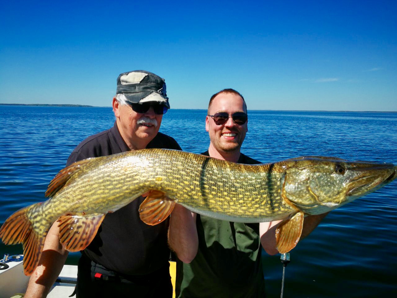 Hecht angeln. Die 8 größten gefangenen Riesen-Raubfische - einer ...